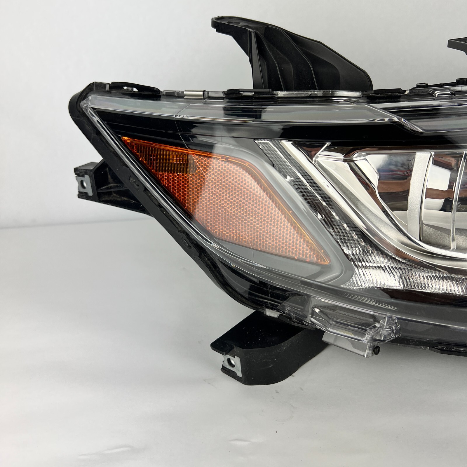 OE 2017 2018 2019 2020 Mitsubishi Outlander Right Halogen LED Headlight ...
