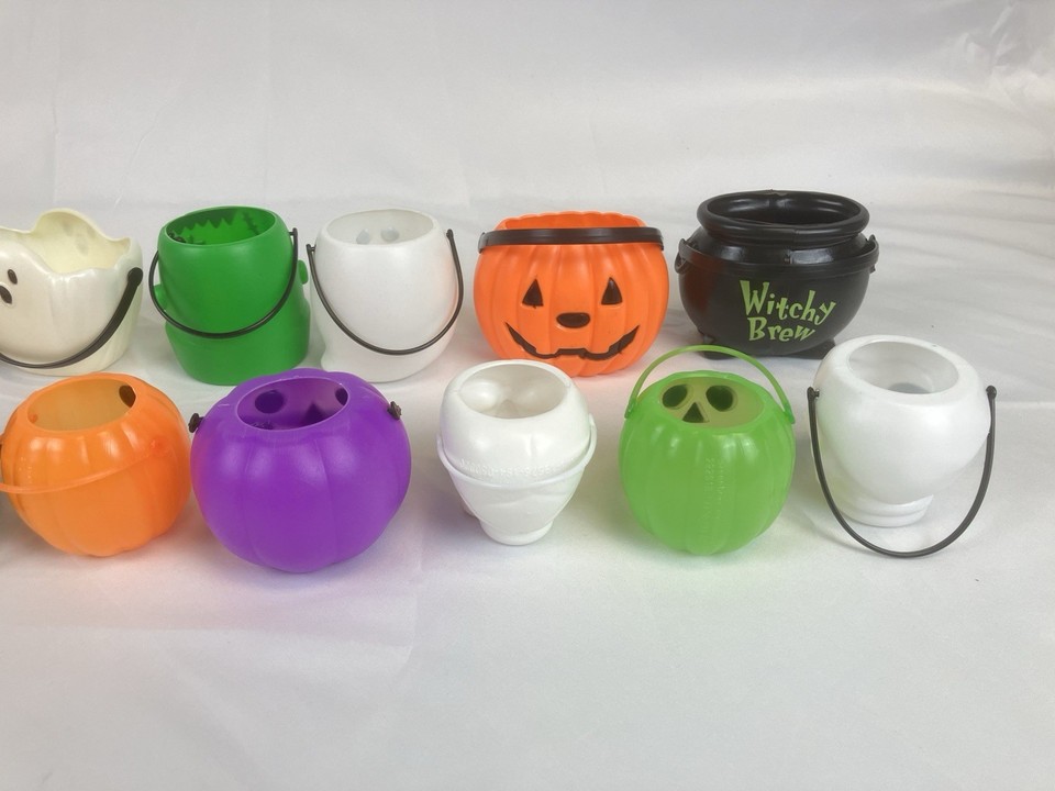Mini Treat Buckets Halloween Lot of 13 Trick or Treat Pails Skulls and ...