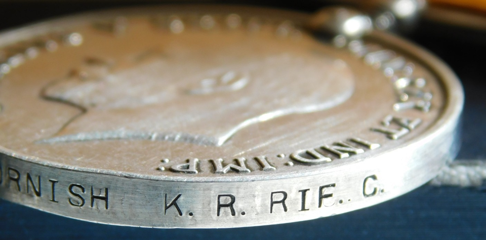 WW1 KRRC KINGS ROYAL RIFLE CORPS REGIMENT CASUALTY MEDAL - CORNISH ...