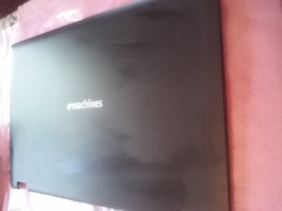 eMachines E528-2325 tsa-ebzrglctn00100731-03 Top Cover some scratches | eBay