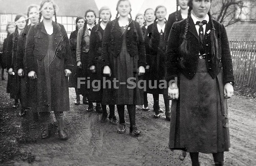 WW2 Picture Photo BDM Young women Bund Deutscher Mädel League German ...