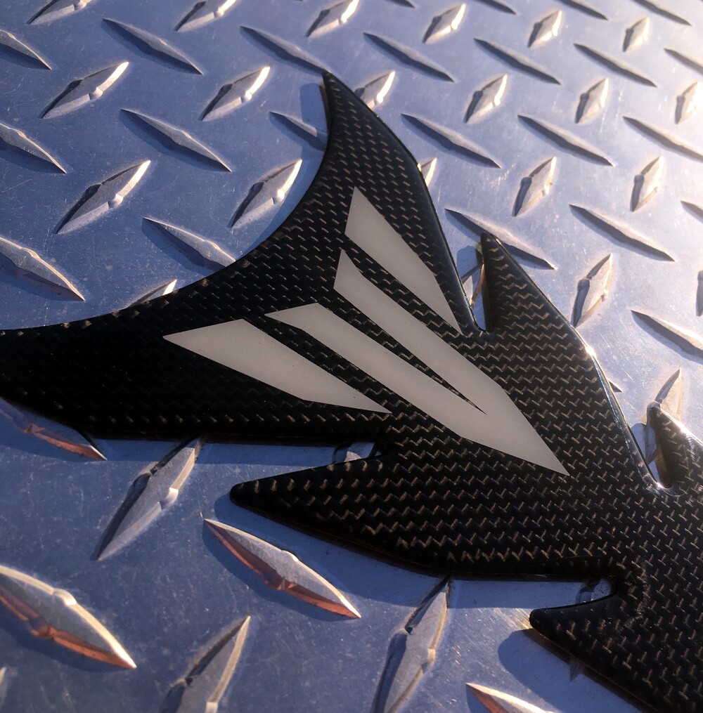 Yamaha MT Logo Real Carbon Tank Pad - MT10 MT09 MT07 MT03 FZ10 FZ09 ...