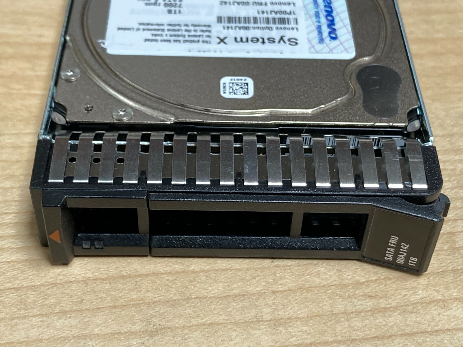 IBM LENOVO 1TB 7.2K 2.5" 6GB SATA SFF HotSwap 00AJ142 00AJ141 00AJ145 ...