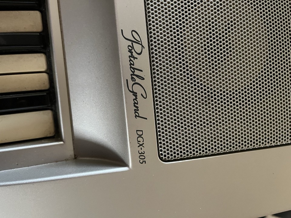 Yamaha DGX-305 Portable Grand Electric Keyboard with Stand | eBay UK