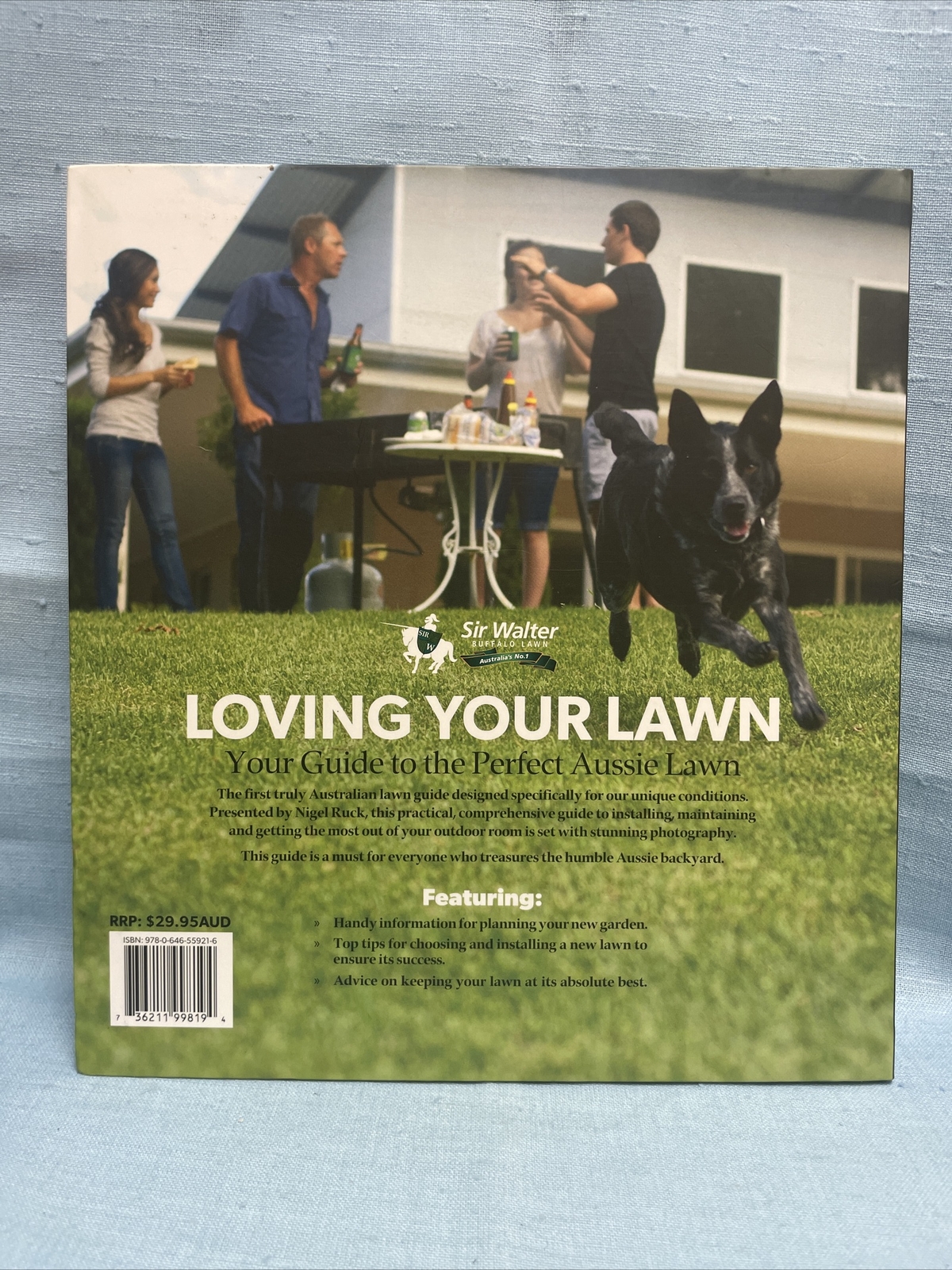 Loving Your Lawn - Your Guide To The Perfect Aussie Lawn - Nigel Ruck ...