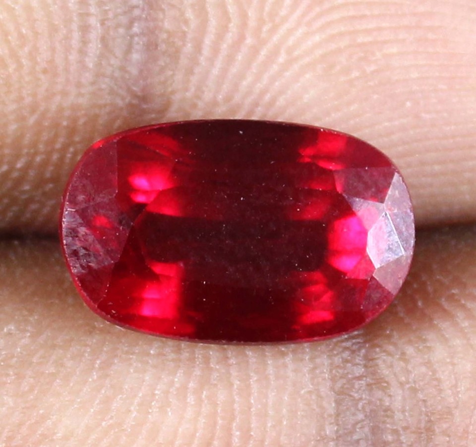 Natural Beryl Bixbite Red Emerald 8.25 Ct Oval Loose Gemstone Certified ...