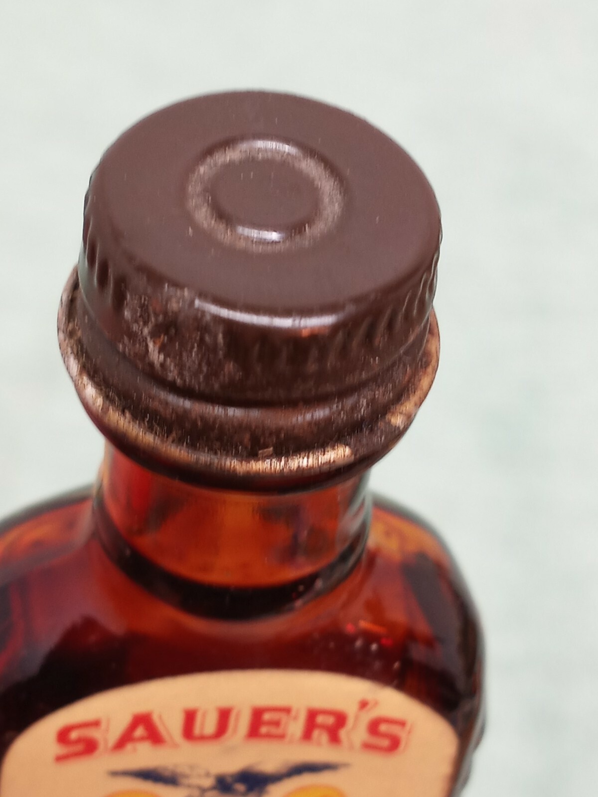 VTG GLASS BOTTLE SAUER`S YELLOW COLOR FOOD COLORING IN BOX COPYRIGHT ...