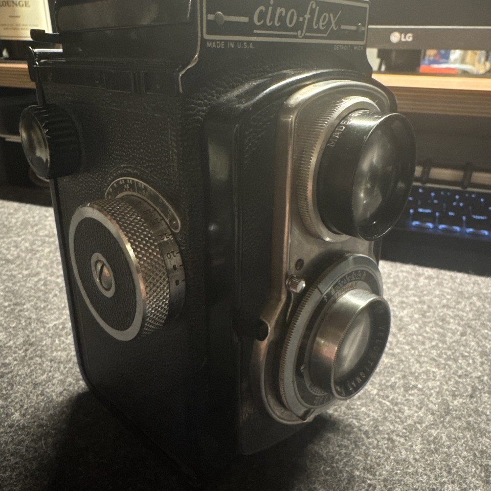 Vintage Graflex Ciro Flex TLR Camera w/ Wollensak 85mm F3.5 Lens ...