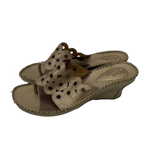 Clarks Artisan Size 9 M Leather Cut Out Thong Style Wedges Sandals ...