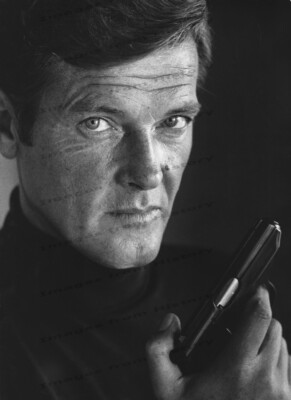 8x10 Print Roger Moore Portrait #5692 | eBay