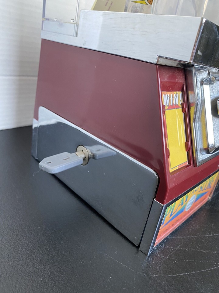 Vintage Test Your Skill Basketball Play and Score .25 Candy Machine | eBay