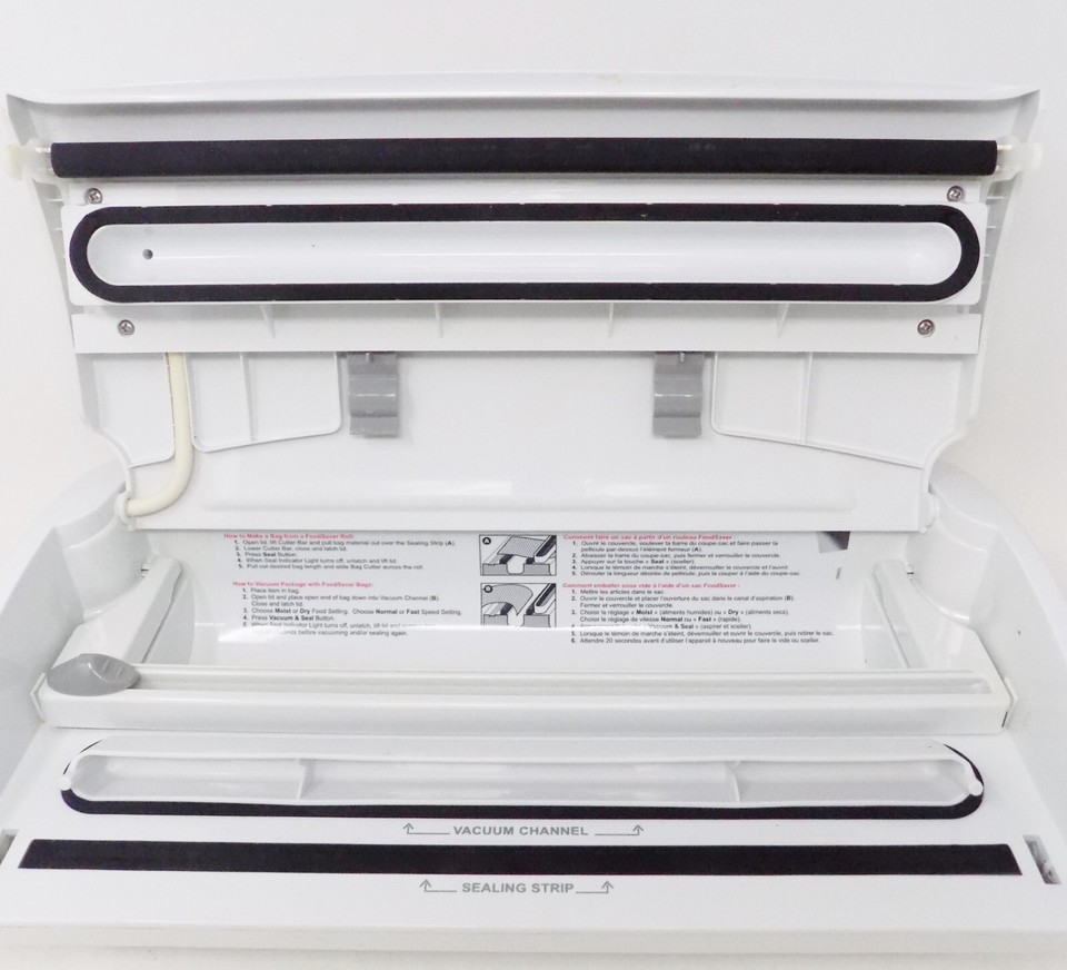 FoodSaver Meal Food Prep Counter Top Vacuum Sealer Sealing V2420 ...