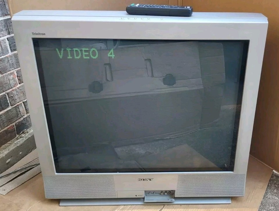 Sony Trinitron KV-32FS12 32" CRT TV RetroGaming Television With Remote ...