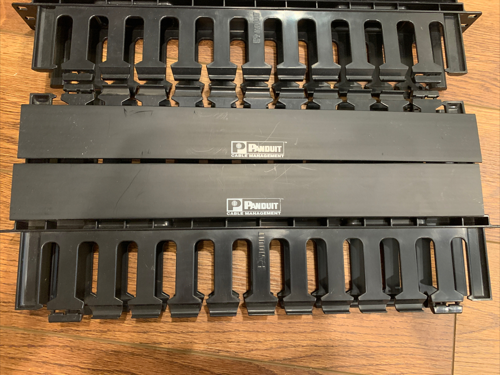 Lot Of 3 Panduit Horizontal Cable Management 2x WMPSE/WMPFSE And WMPH2E ...