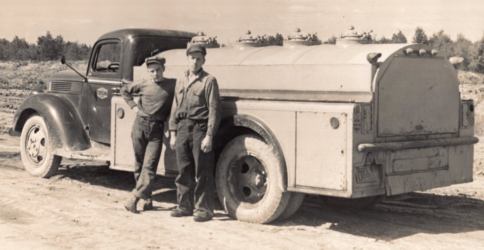 TANKER TRUCK Drivers Crew VINTAGE 1940's Original 8 x 10 PHOTO | eBay