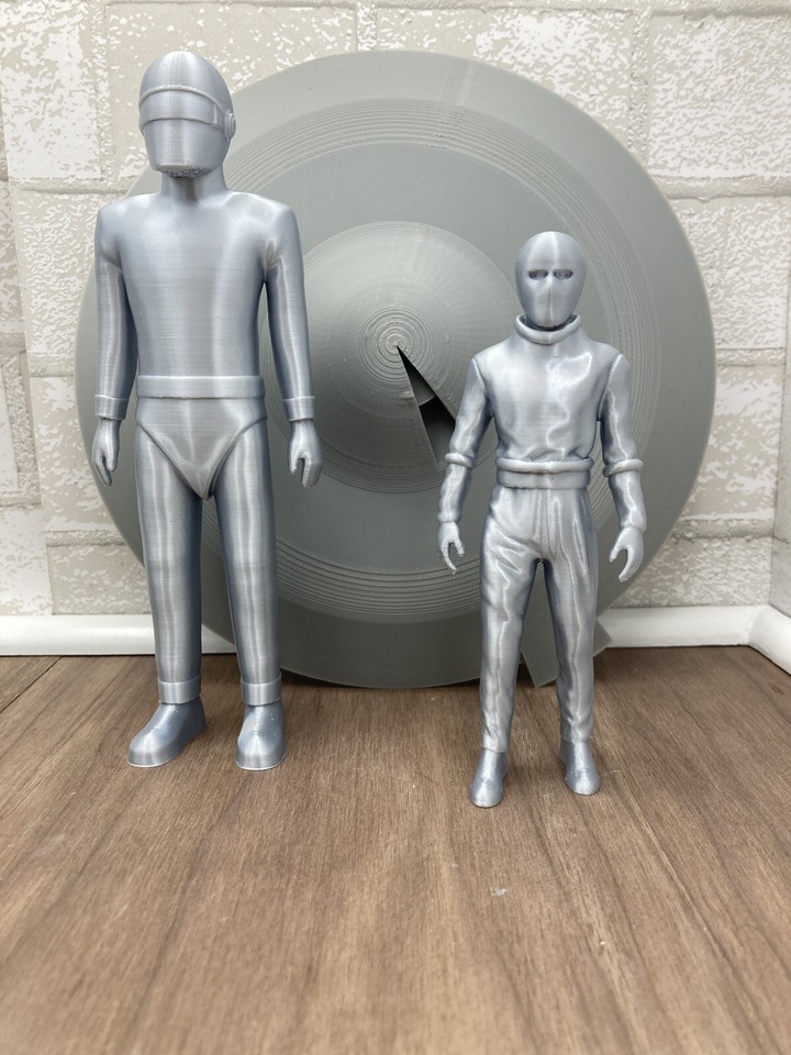 Klaatu And Gort From The Day the Earth Stood Still Gort And Klaatu ...