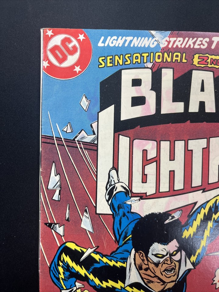 DC Comic Black Lightning #2 1977 | eBay
