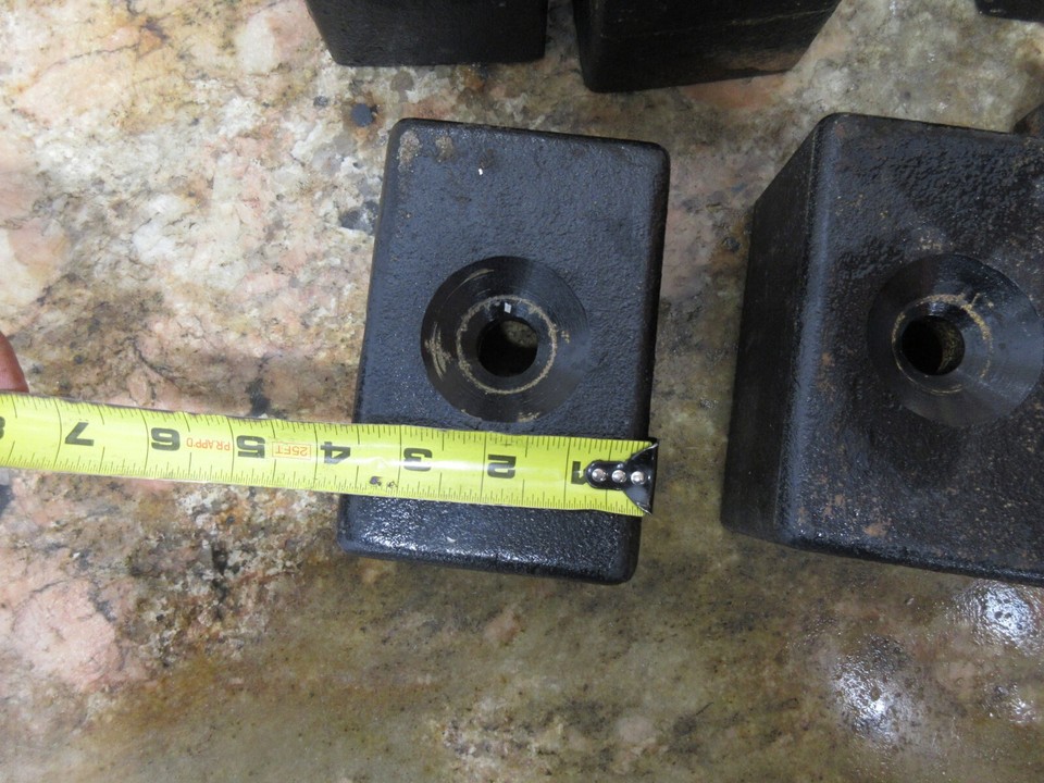 1998 HURCO BMC4020 CNC VERTICAL MILL LEVELING LEG LEGS PADS FEET BLOCK ...