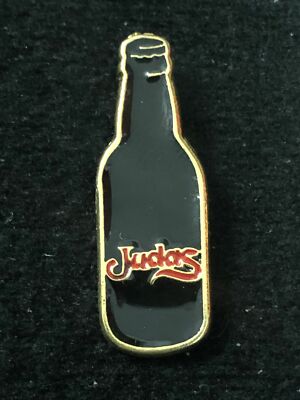 PIN BEERS VINTAGE BLACK JUDAS BEER BOTTLE BADGE | eBay