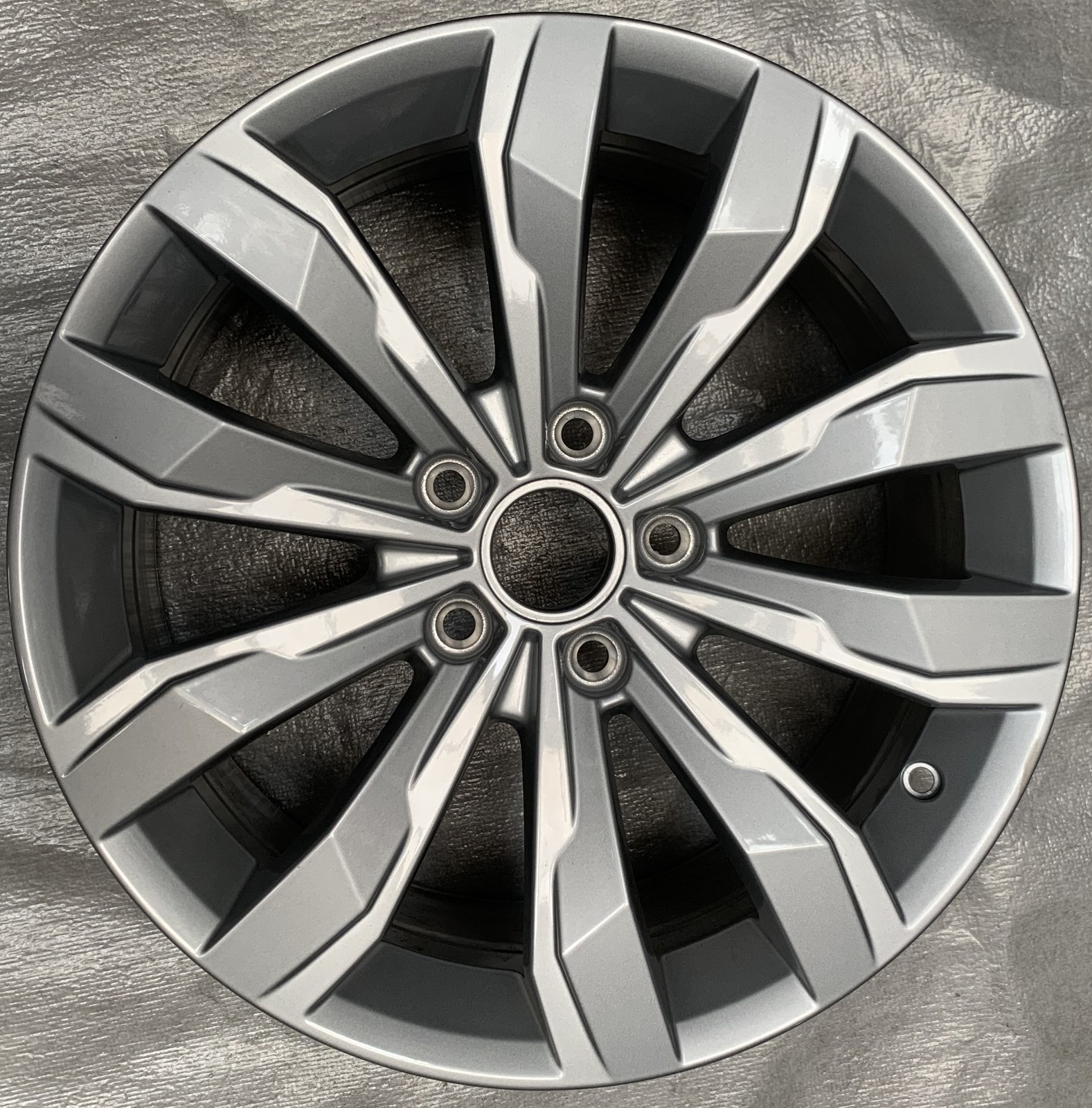 2018 Volkswagen T-roc 17 " Inch Alloy Wheel 2GA601025A VW for sale ...