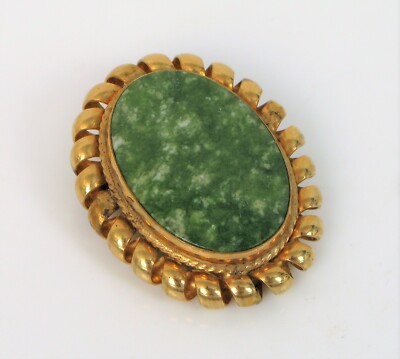 VTG DESIGNER SIGNED YELLOW GOLD TONE GREEN STONE JADEITE JADE ? SWIRL ...