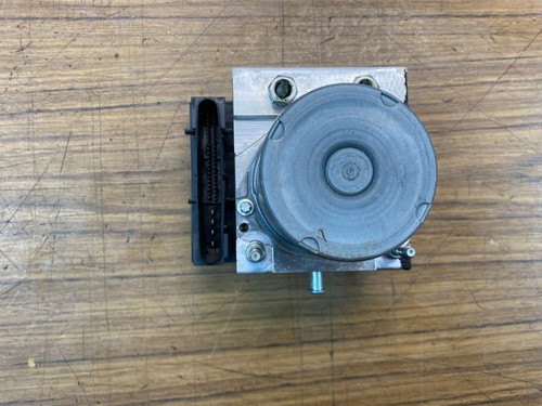 Ford Falcon FG XR6 5 Speed Automatic ABS Unit Module 8R29-2C405-CB ...