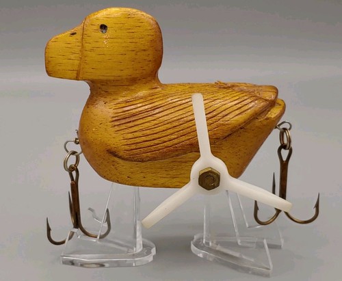 Vintage Chucky Duck Fishing Lure BH16 no box Works Well rare wood Musky ...