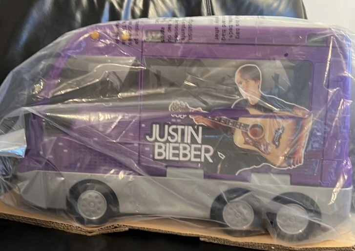 Justin Bieber Tour Bus Bedroom