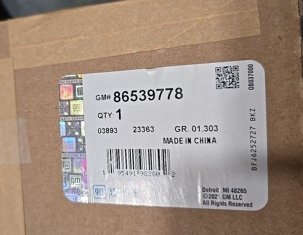 2019-2024 Chevrolet Silverado LT Duramax Black Emblem Kit 86539778 ...