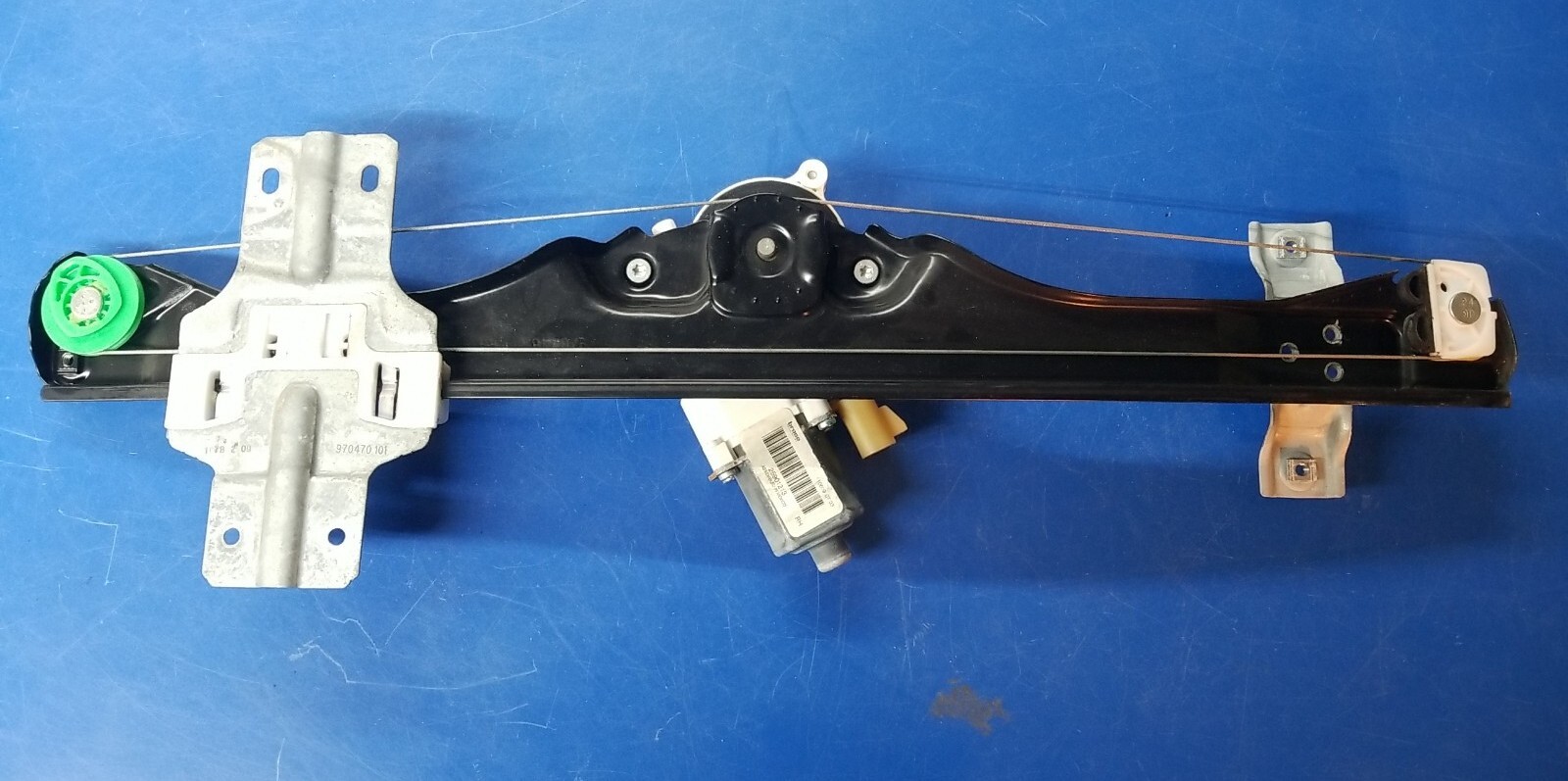2007-2012 Buick Enclave Acadia Traverse Front RH Window Regulator USED ...