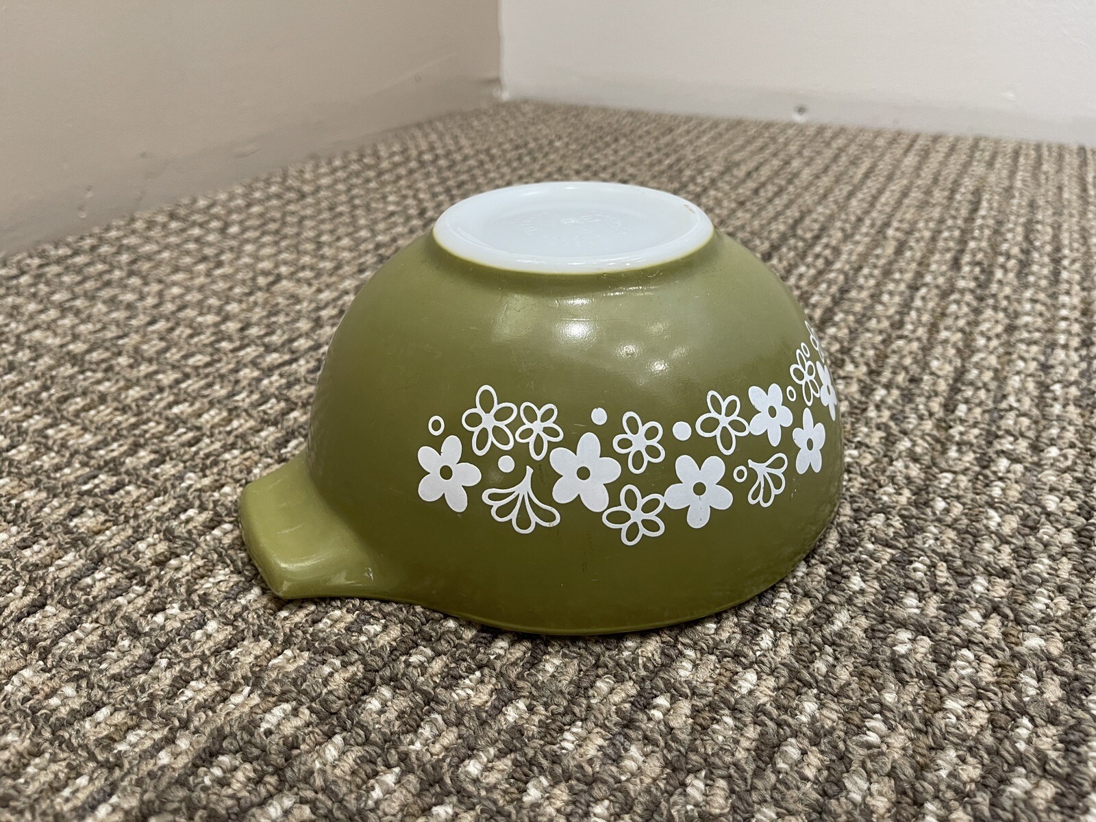 Vintage Pyrex 442 Spring Blossom Green Crazy Daisy Cinderella Mixing ...