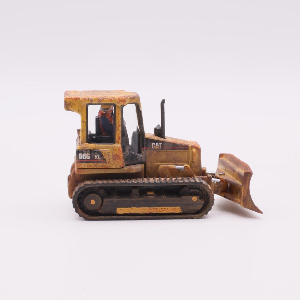 Diecast Masters Caterpillar D5G XL Bulldozer Weathered 85971CB for HO ...