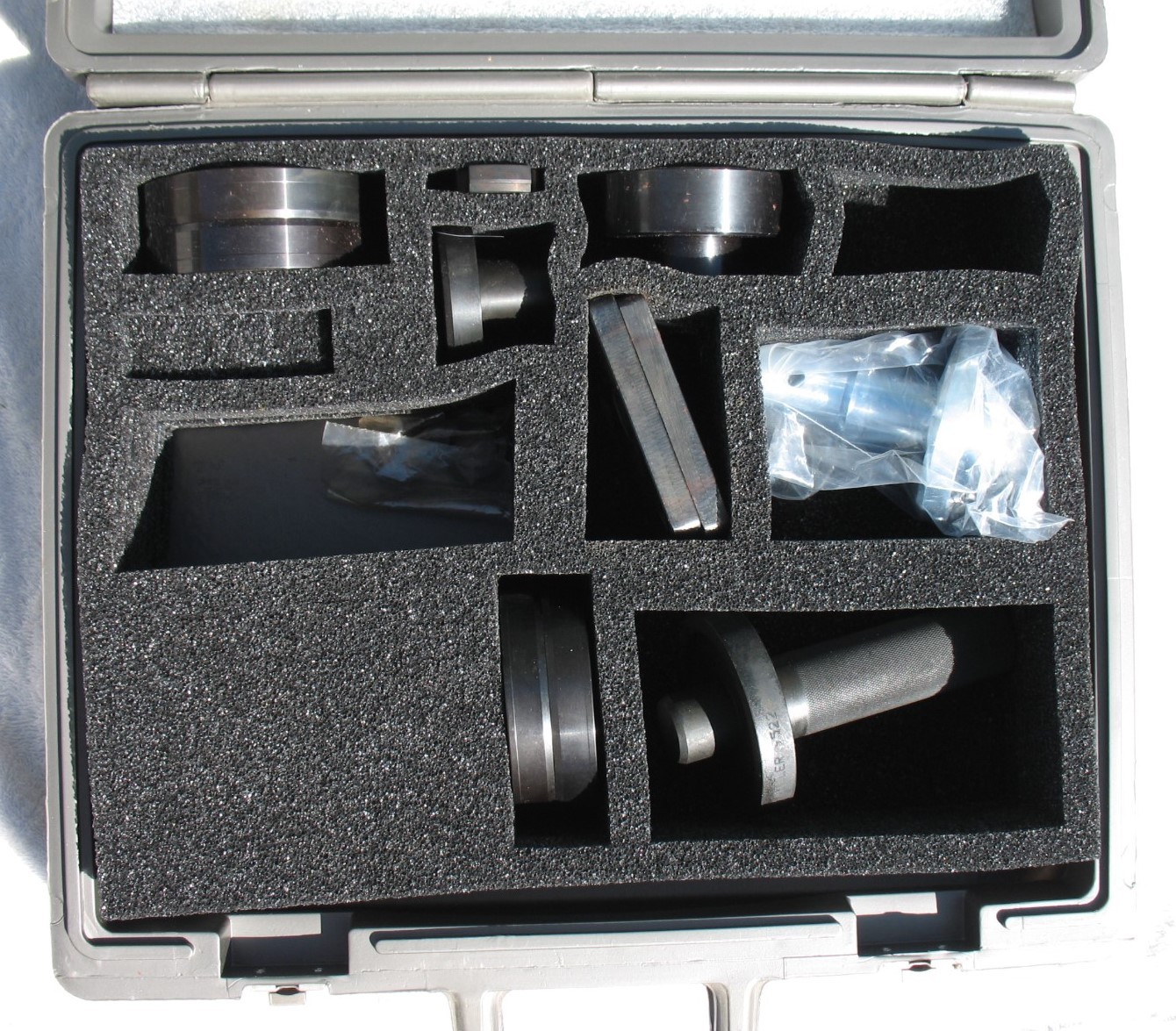 MILLER SPECIALTY TOOLS KIT #9517 BOX 1 OF 3 2005 LX CHRYSLER AXLE TOOLS ...