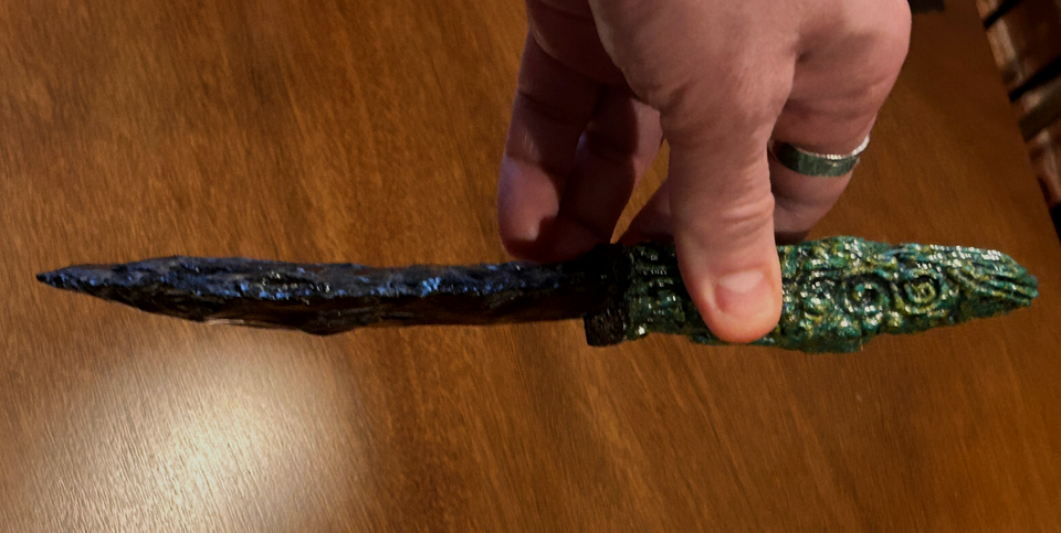 VINTAGE AZTEC 10" OBSIDIAN & MALACHITE CEREMONIAL DAGGER - HAND-KNAPPED ...