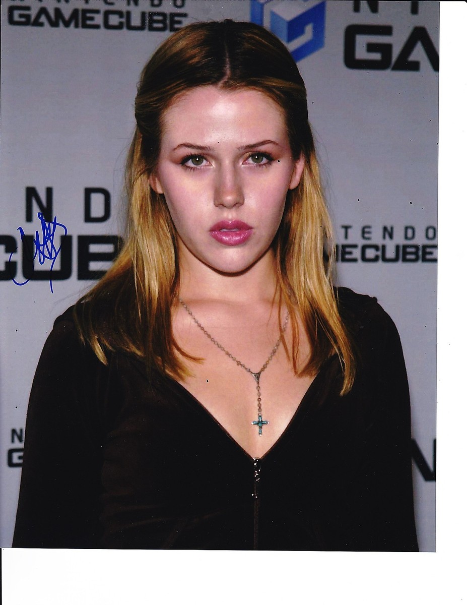 Majandra Delfino Majandra Delfino And David Walton At The 4moms Car