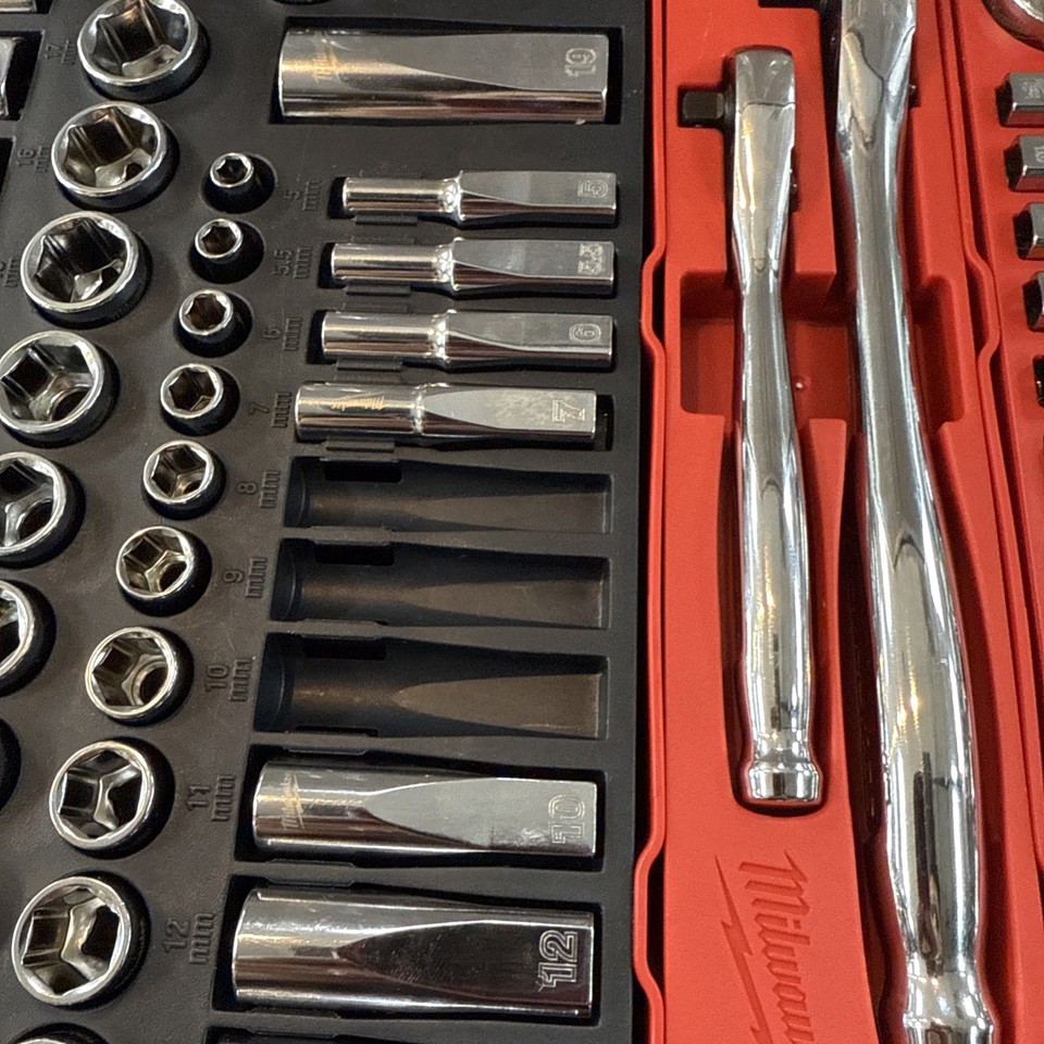 Milwaukee Ratchet & Socket Packout Set 3/8-1/4 106PC (48-22-9486 ...