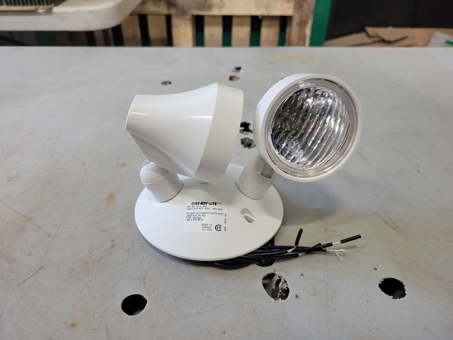 THOMAS & BETTS READY-LITE Emergency Lights RT2-6/9 6V 9W | eBay