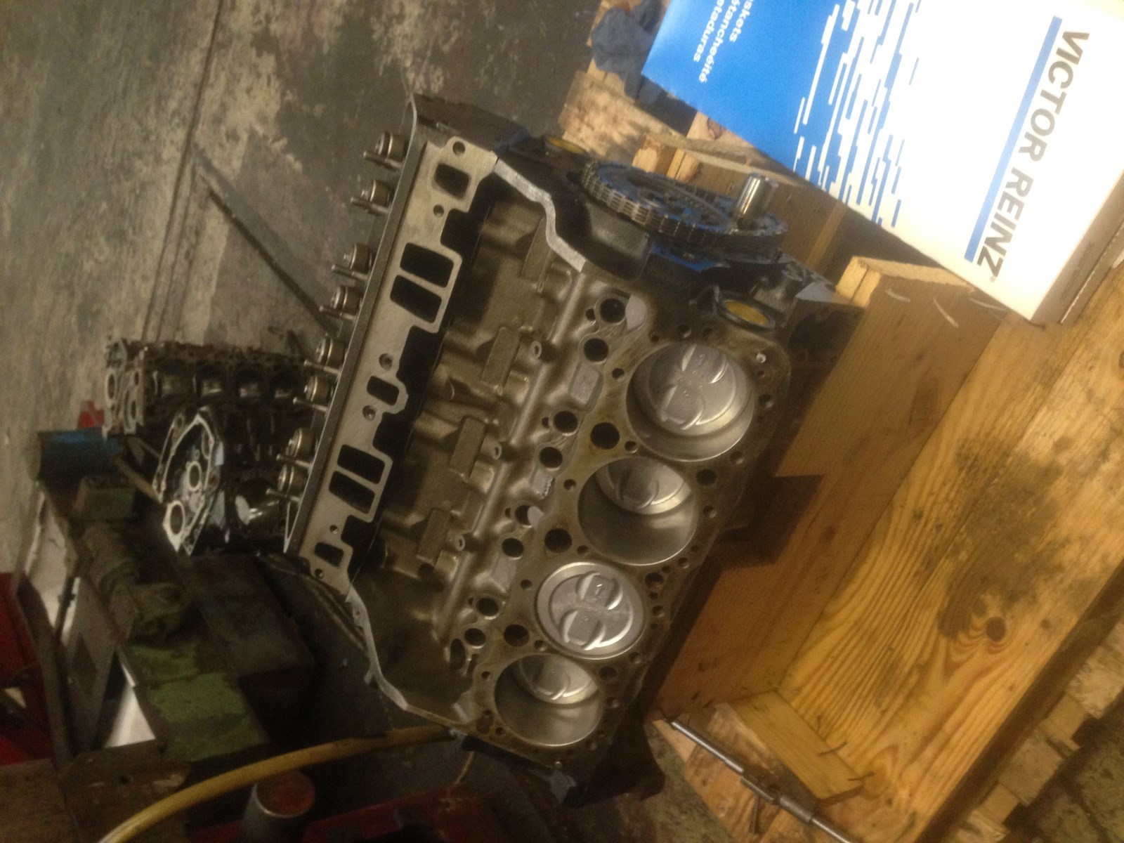 VOLVO PENTA 5.0/ 5.7 V8 MARINE ENGINE FACTORY RECON CYL BLOCK + ENGINE ...