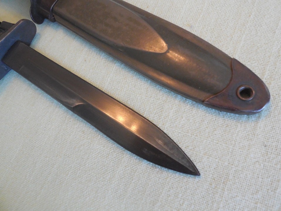 US M5 A1 Bayonet by Milpar Col & US M8A1 viz wd Scabbard Vietnam War ...