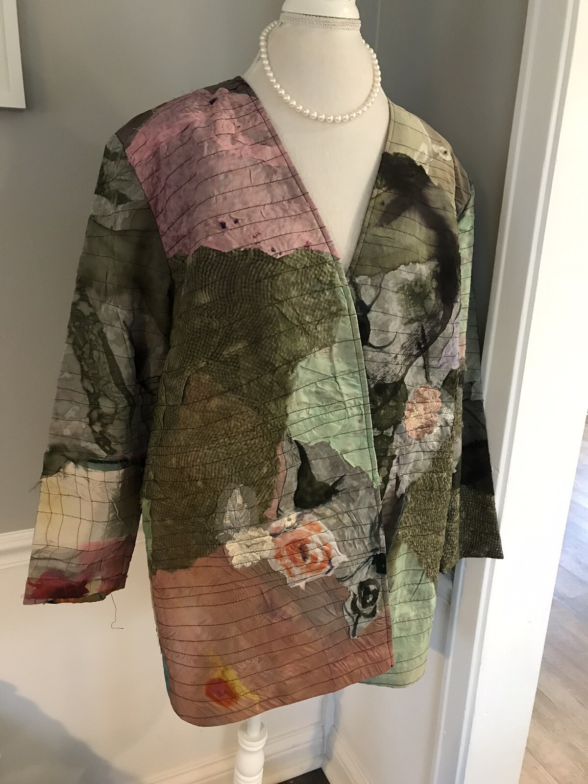 Sara Palacios Los Angeles Designs Applique Art To Wea… - Gem