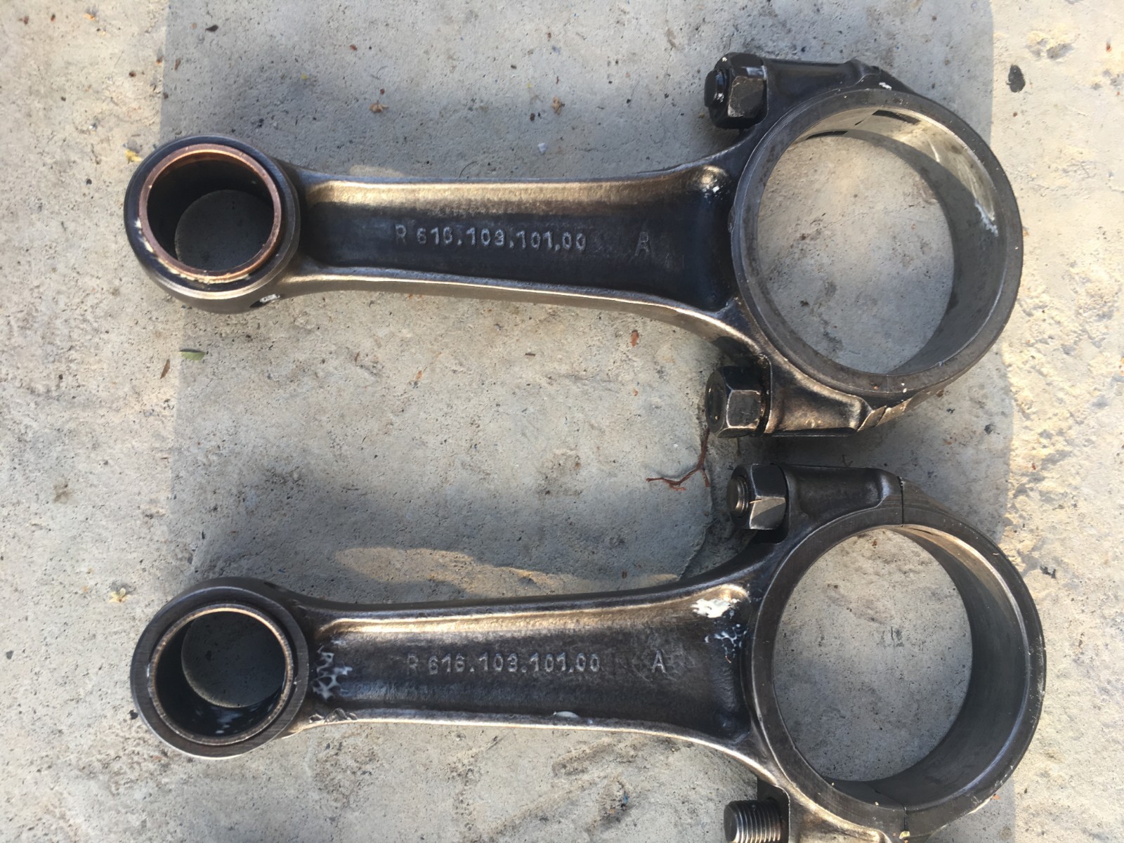 Porsche 356 912 Connecting Rods (4) Set 2 616 103 101 00 | Vintage Part