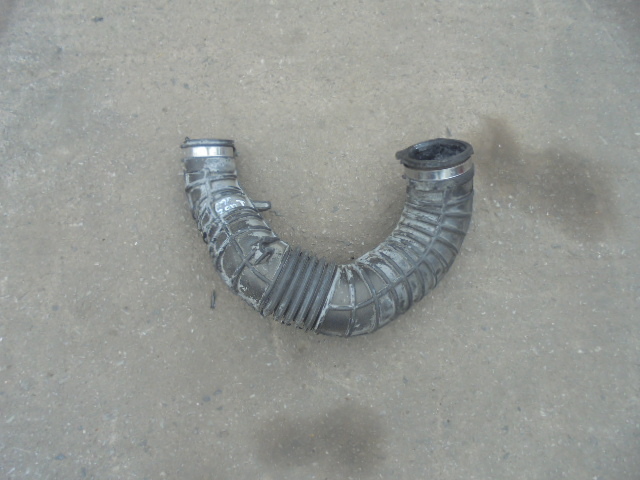 VIVARO TRAFIC PRIMASTAR M9R AIR INTAKE PIPE HOSE- OFF 2012 VAN | eBay UK