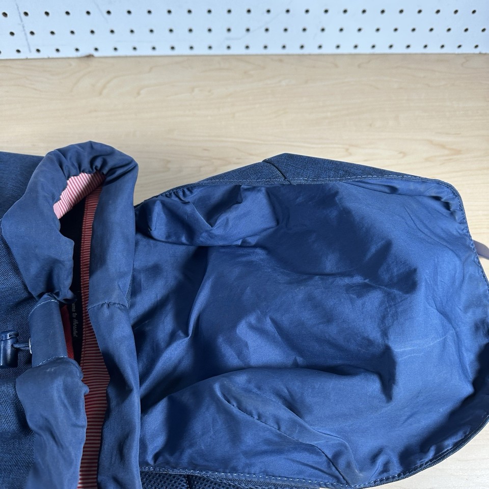 Herschel Supply Retreat Backpack Red Striped Interior Navy Blue | eBay