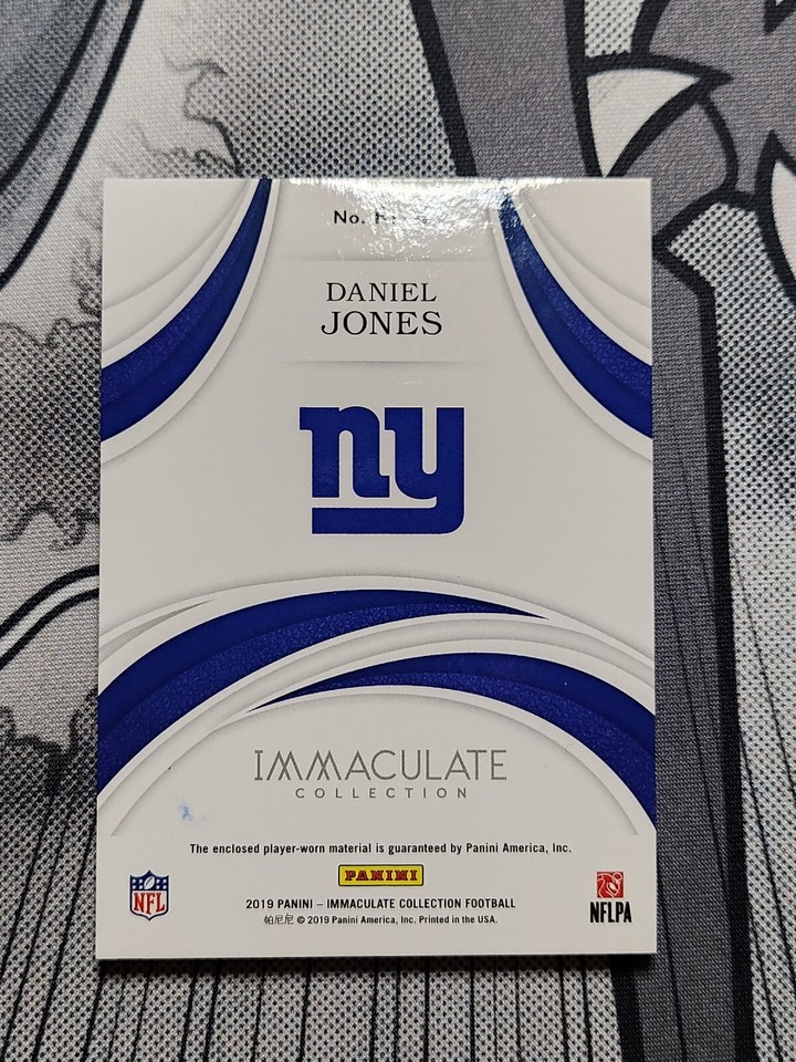 2019 Daniel Jones Panini Immaculate RC Rookie Jumbo NFL SHIELD Player ...