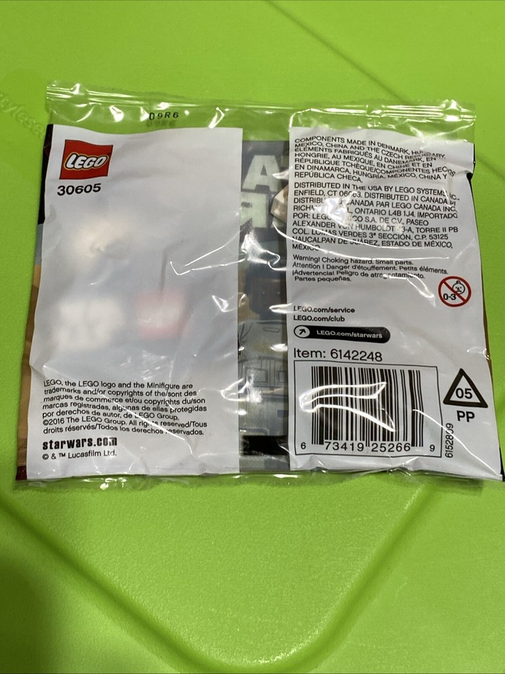 LEGO Star Wars Finn Minifigure (FN-2187) 30605 The Force Awakens ...