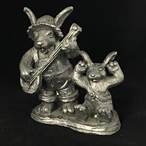 Vintage 1989 Hand Signed Michael Ricker PEWTER BUNNY RABBITS GUITAR ...