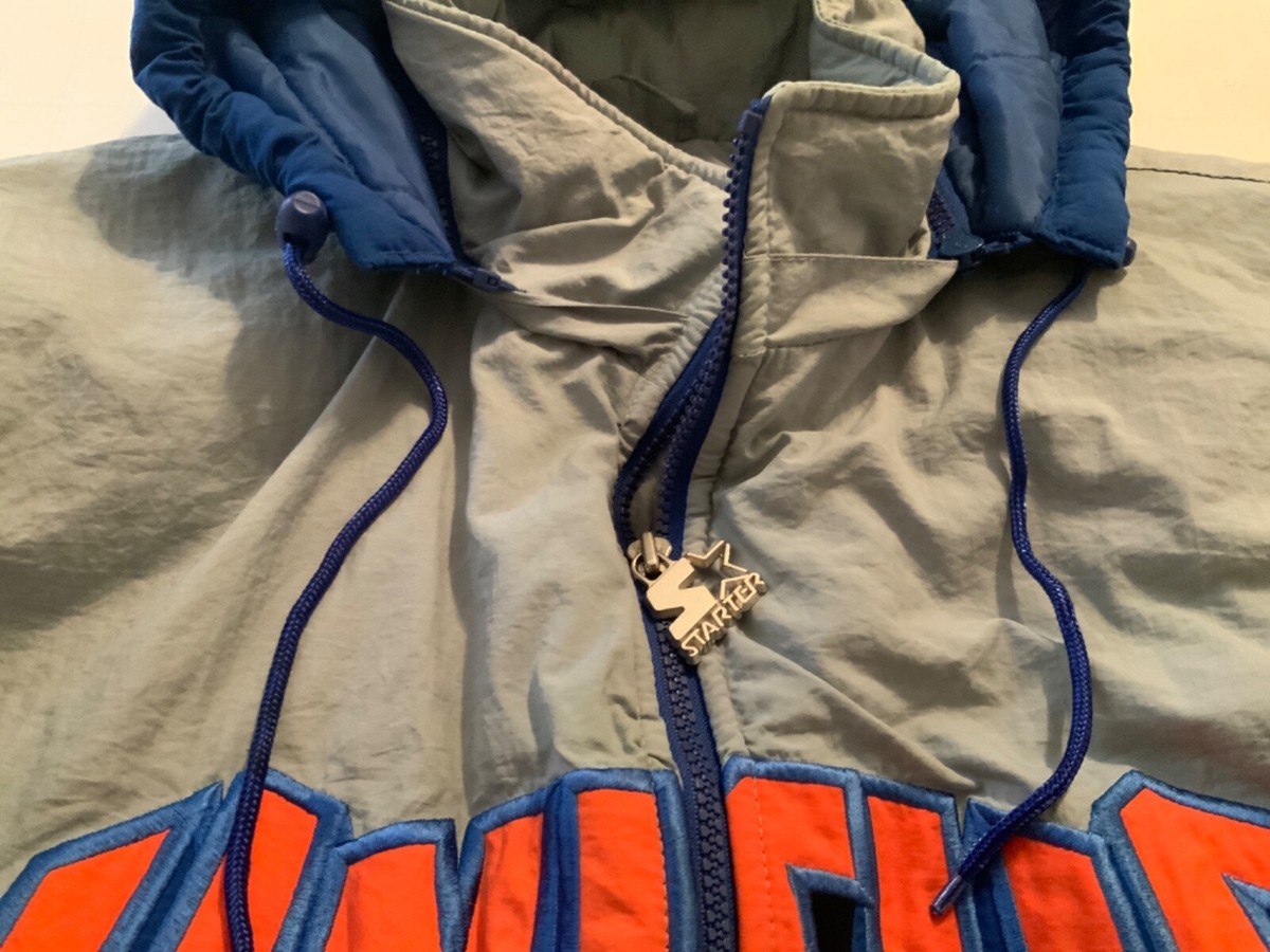 VINTAGE STARTER 90s New York Knicks Full Zip Hooded Puffer VINTAGE STARTER 90s New York Knicks Full Zip Hooded Puffer