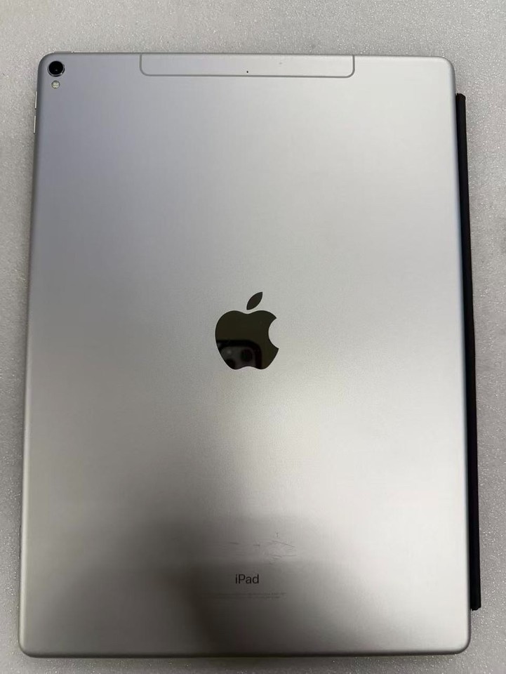 Apple iPad Pro 2nd Generation 64GB - 12.9" - Wi-Fi + Cell w/keyboard ...
