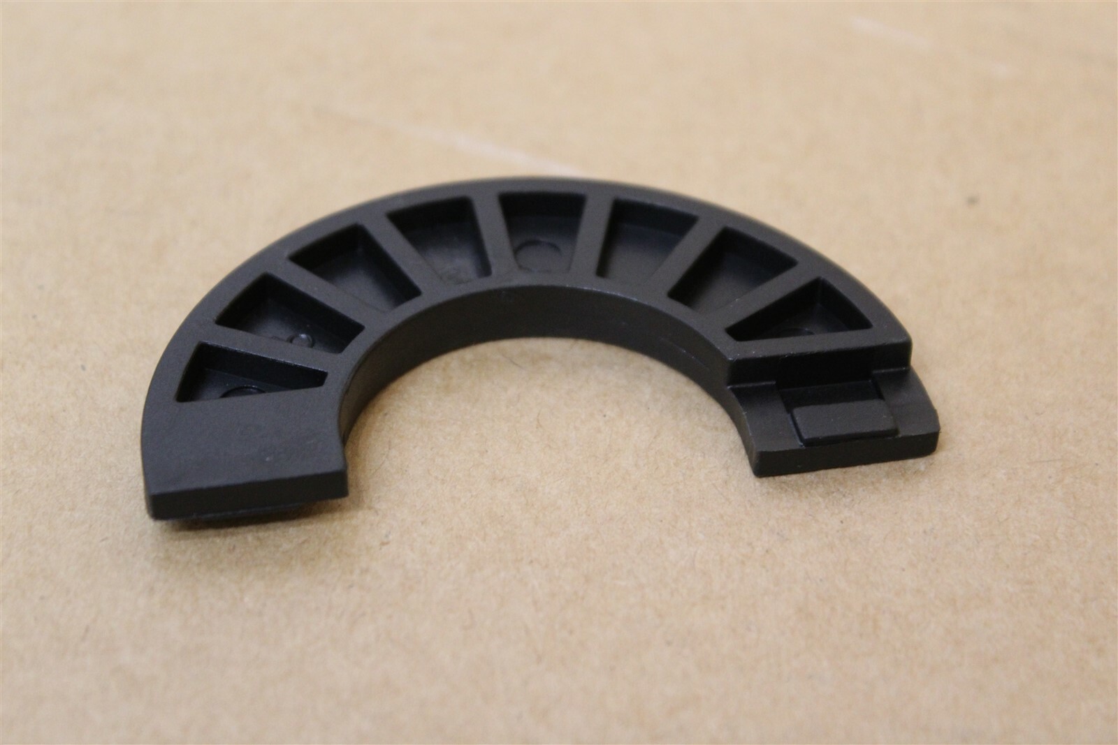 A2113230052 Suspension Strut Bracket New genuine Mercedes-Benz part ...