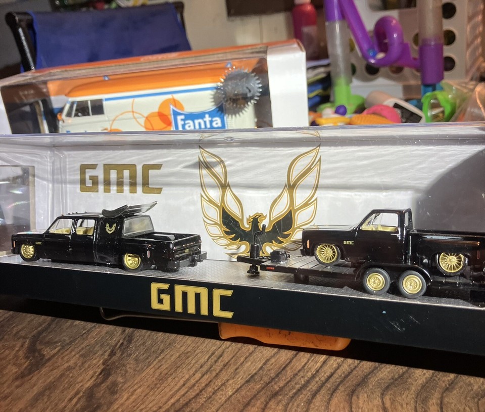 M2 Machines Haulers 1976 GMC Sierra 3500 1976 GMC Sierra Grande 15 ...